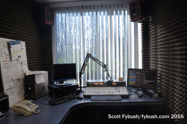 WQFX studio – Fybush.com