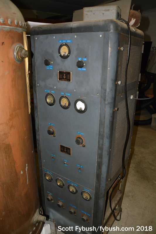 Old AM transmitter – Fybush.com