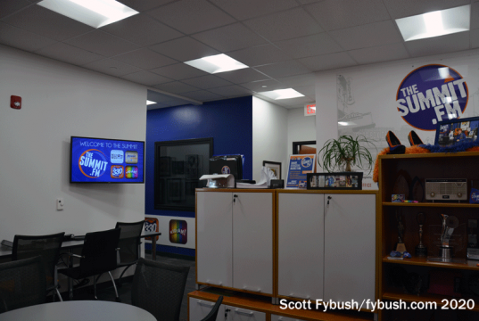 Site of the Week 4/16/2021: WAPS (“The Summit”), Akron – Fybush.com